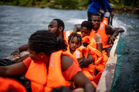 Cruzar el desarraigo: cómo comprender la migración forzada | Revista ...